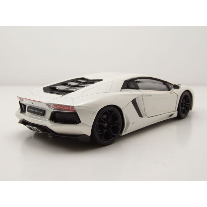Lamborghini Aventador LP700-4 White Welly WEL24033white - Miniatures ...