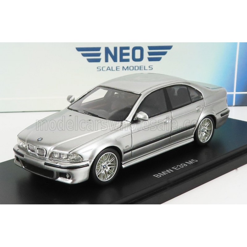 BMW M5 E39 2002 Silver NEO NEO49583 - Miniatures Autos Motos